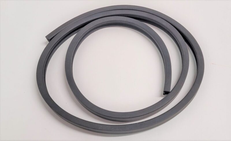 TOOL BOX SEAL FRONT FLOOR - D&L Bensinger