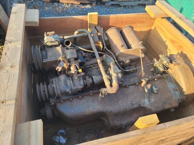 DIAMOND T ENGINE *** Sale pending*** - D&L Bensinger